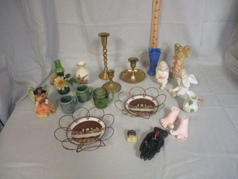 Lot 70 - Home Décor Collectibles | EstateSales.org