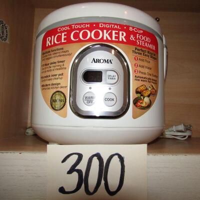 LOT 300 RICE COOKER | EstateSales.org