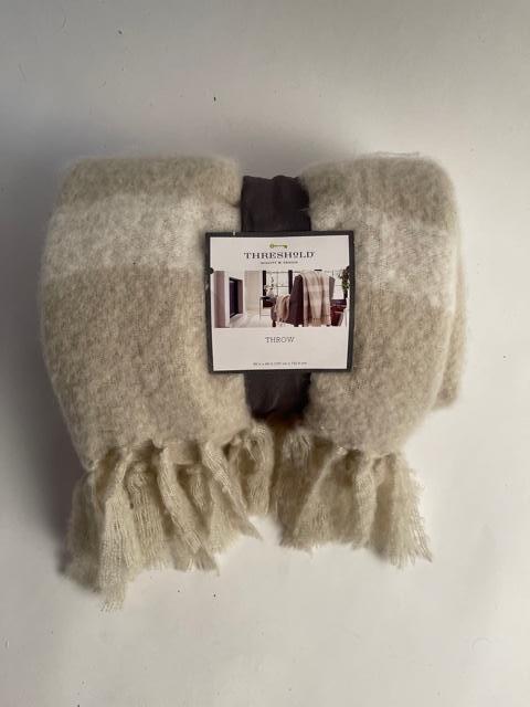 Tan Gorgeous Threshold Throw | EstateSales.org