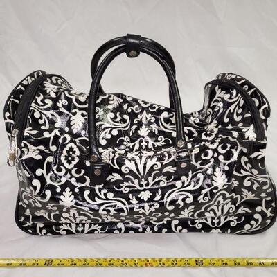 THIRTY-ONE ROLLING WEEKENDER | EstateSales.org