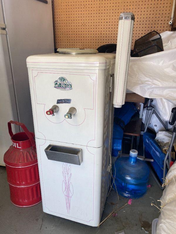 Oasis Water Dispenser | EstateSales.org