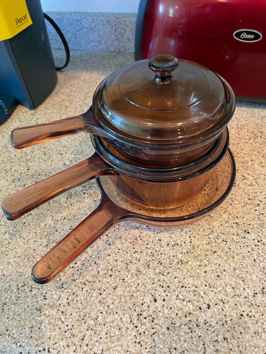 Visions glass cook set | EstateSales.org