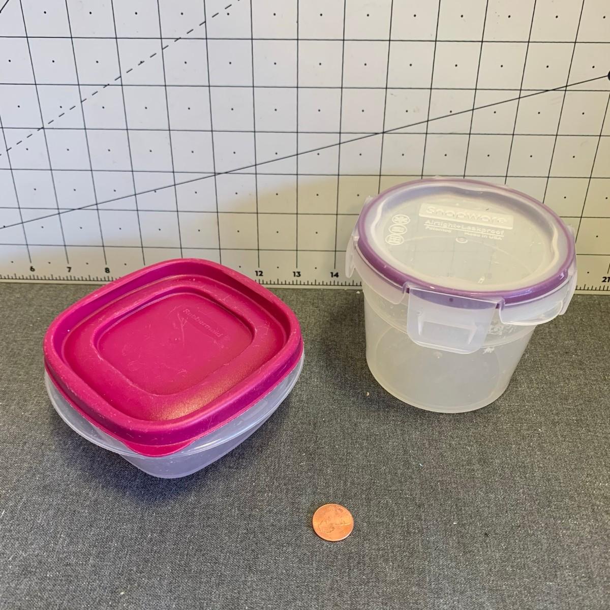 #300 Small Snapware/Tupperware | EstateSales.org