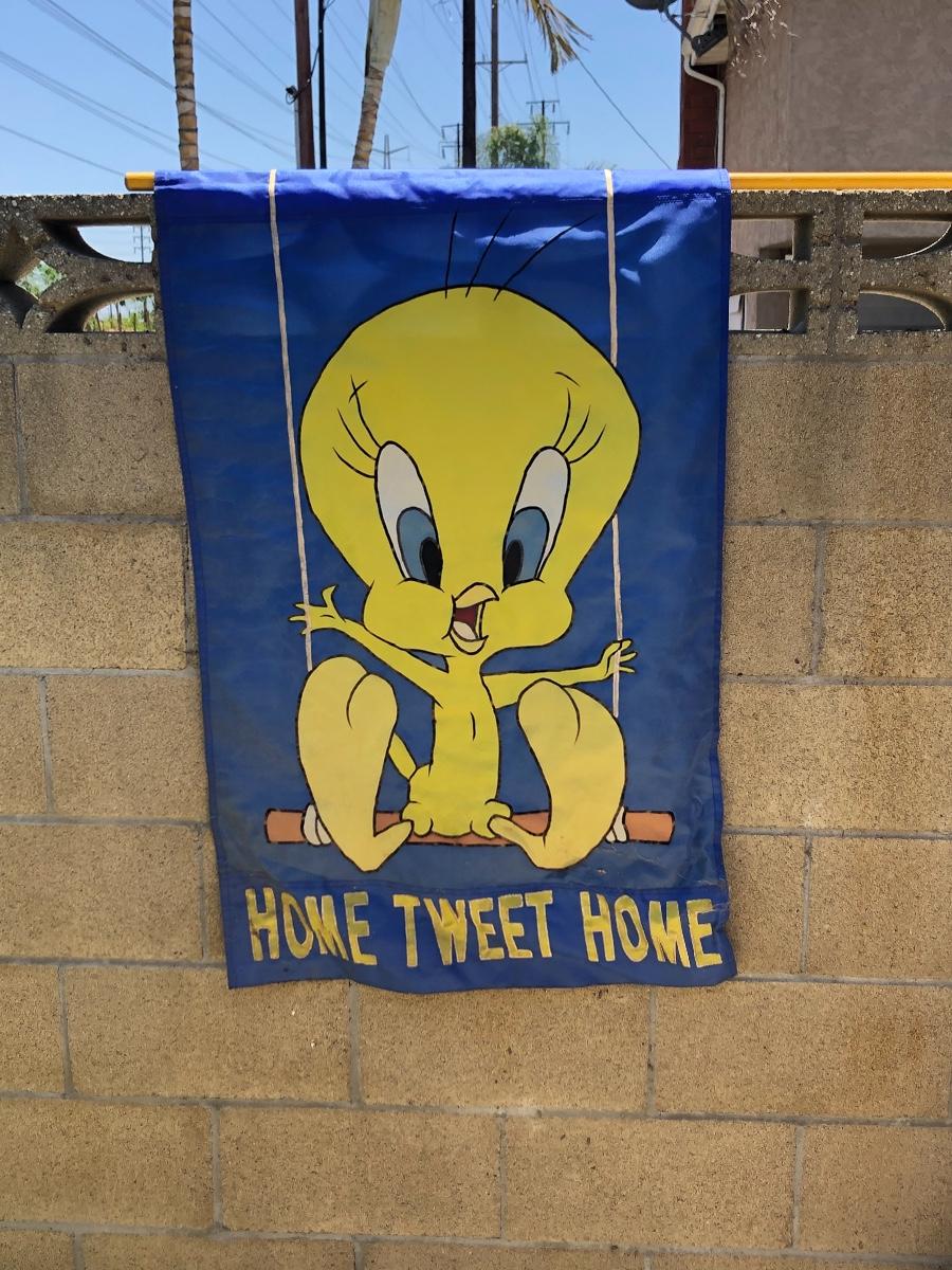 Tweety Bird home tweet home flag | EstateSales.org