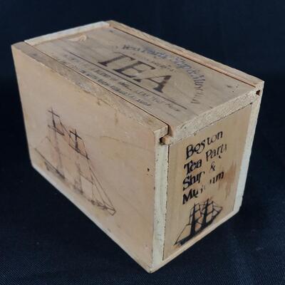 Boston Tea Party Museum Tea Box & Packets | EstateSales.org