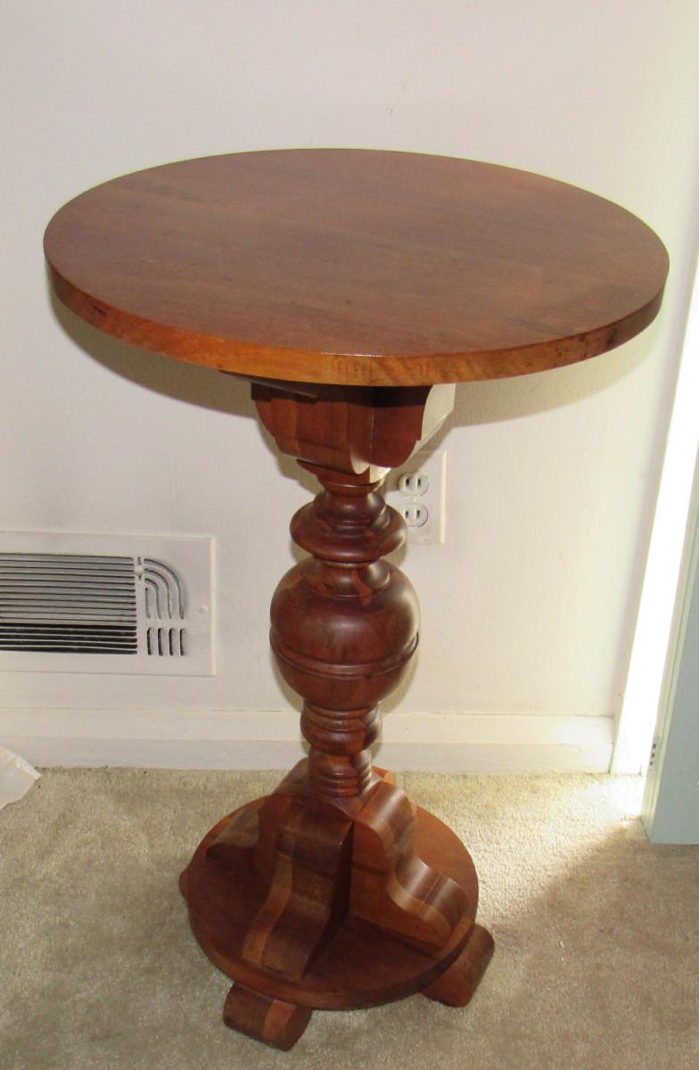 Lot 14- Vintage Small Round Wood Table | EstateSales.org