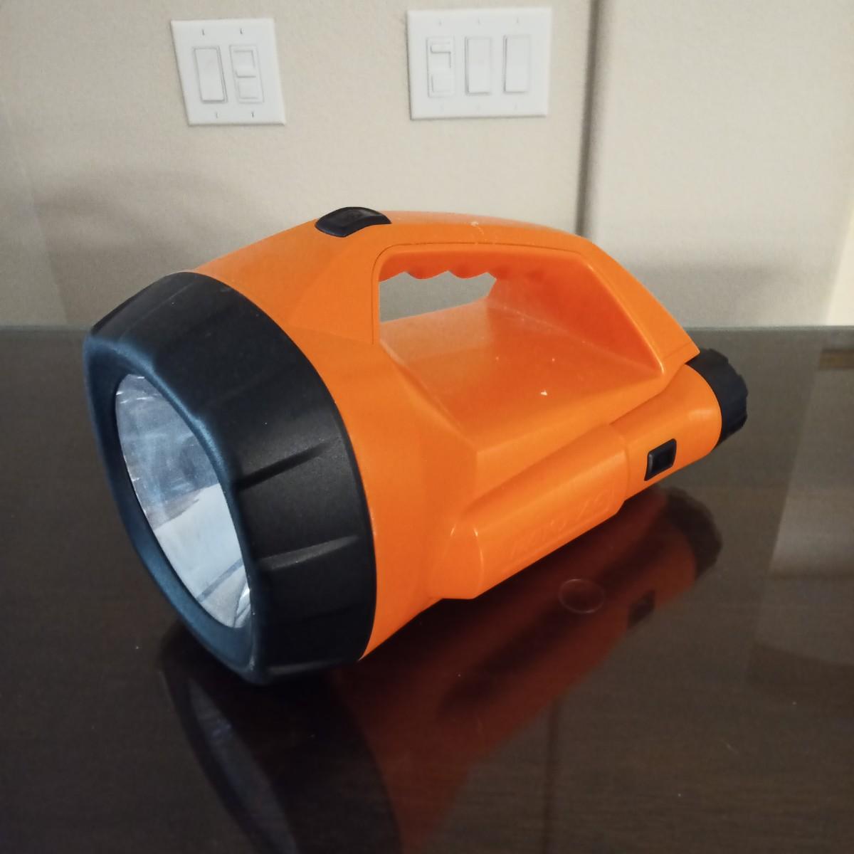 6v Flashlight | EstateSales.org