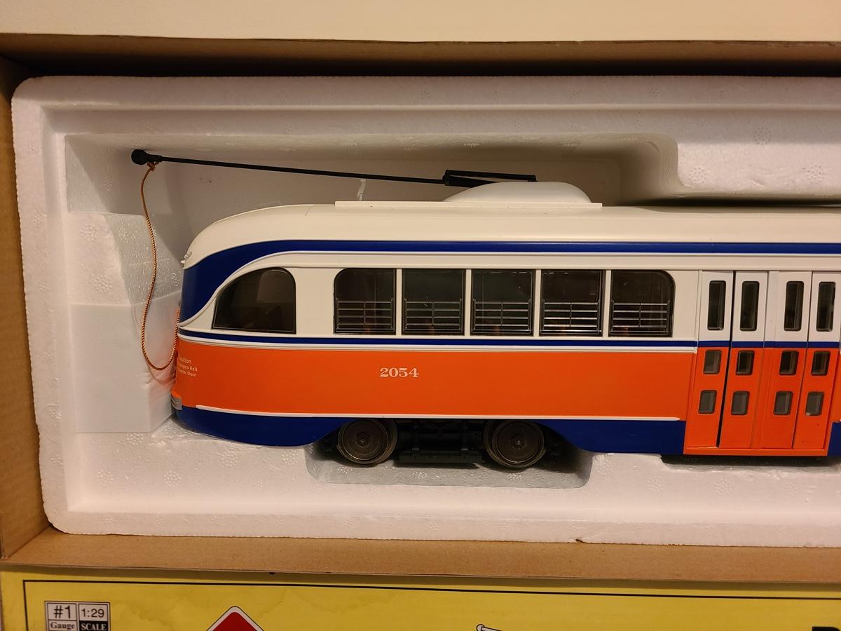 Lot 33: Aristo-Craft PCC Trolley ART 23308 Septa Philly Trolley #1 ...
