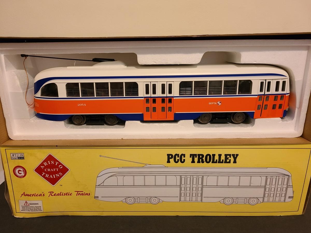 Lot 33: Aristo-Craft PCC Trolley ART 23308 Septa Philly Trolley #1 ...