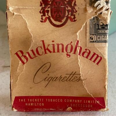 Buckingham Cigarette pack | EstateSales.org