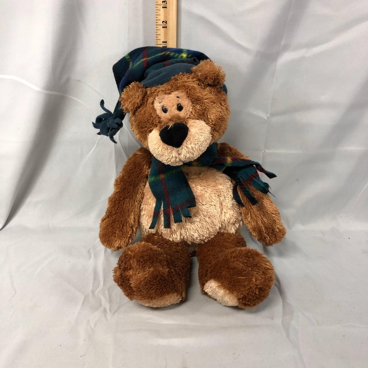Lot 105 - Gund Teddy B. Caring Christmas Bear | EstateSales.org