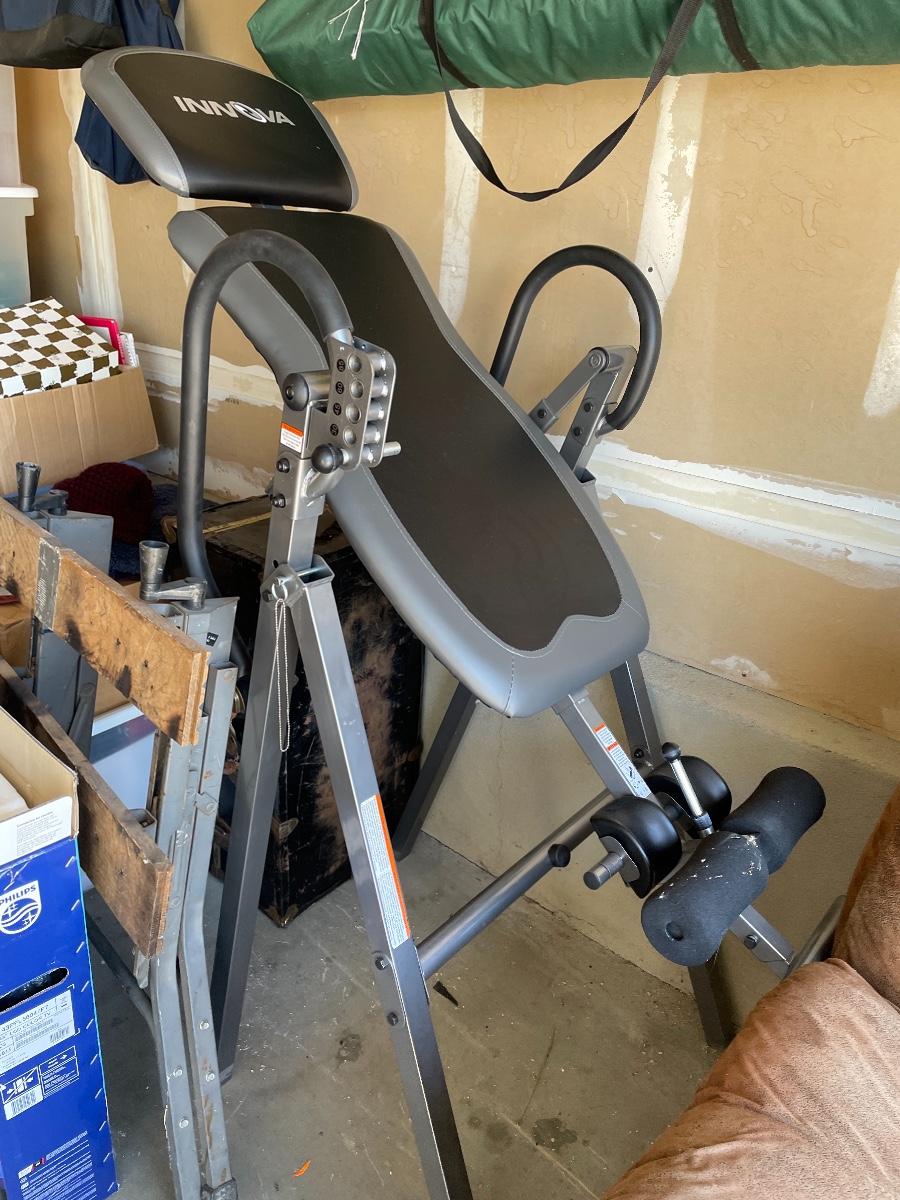 #383 INNOVA Back Inversion Therapy Table | EstateSales.org