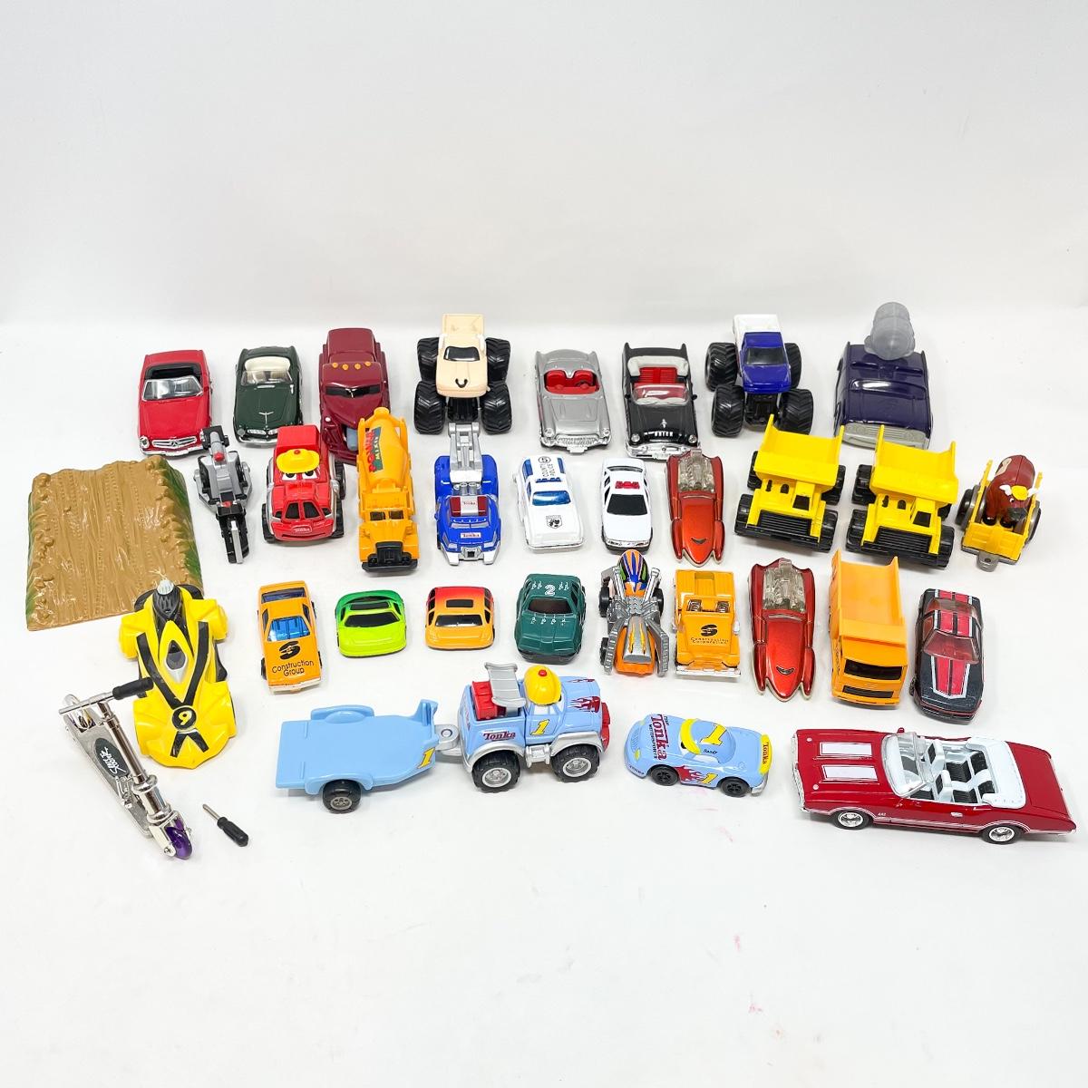SMALL TOY CAR LOT HOT WHEELS MORE EstateSales