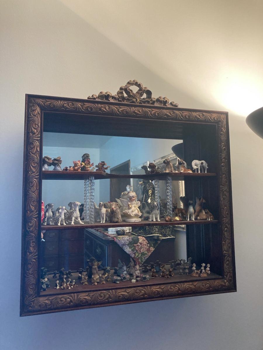 Mirrored Shadow Box | EstateSales.org