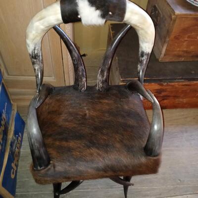 original Texas Longhorn chair | EstateSales.org
