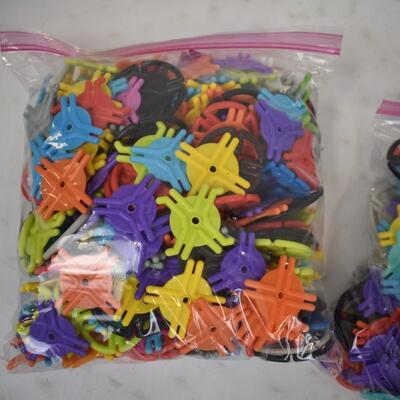3 Bags of Smart Links Building Toys | EstateSales.org