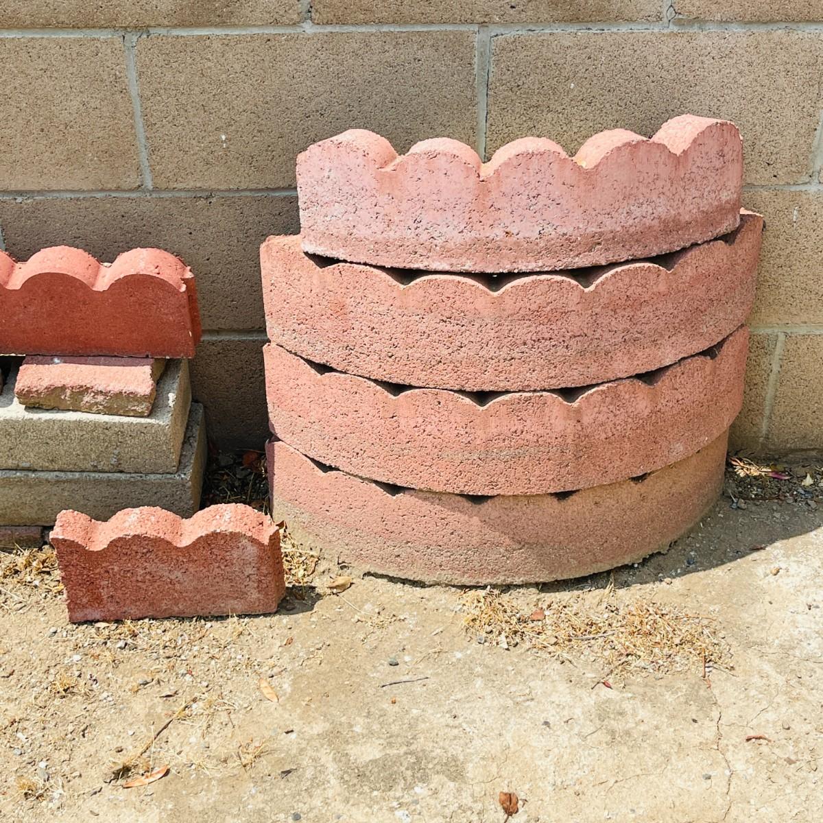 LOT 194 CONCRETE HALF RINGS & CINDER BLOCKS | EstateSales.org