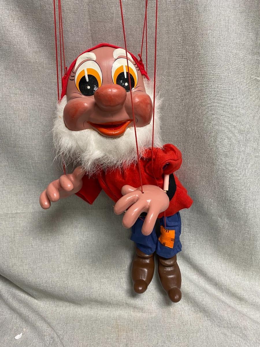 Walt Disney Productions Pelham Puppets Snow White and the Seven Dwarfs ...