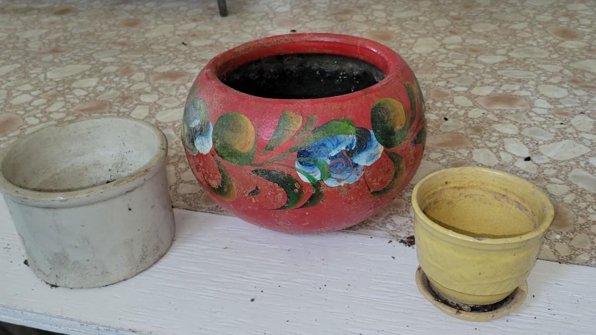 3 Pot Lot | EstateSales.org