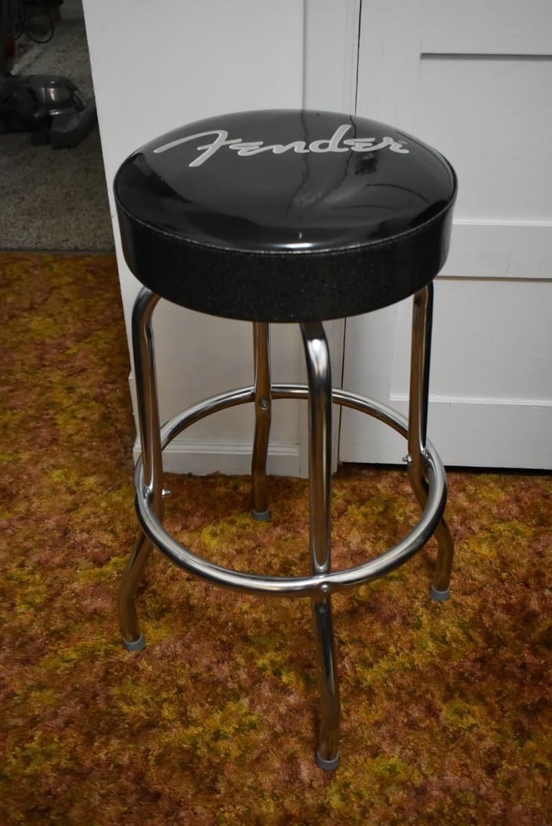 DO - 208 Fender Stool | EstateSales.org