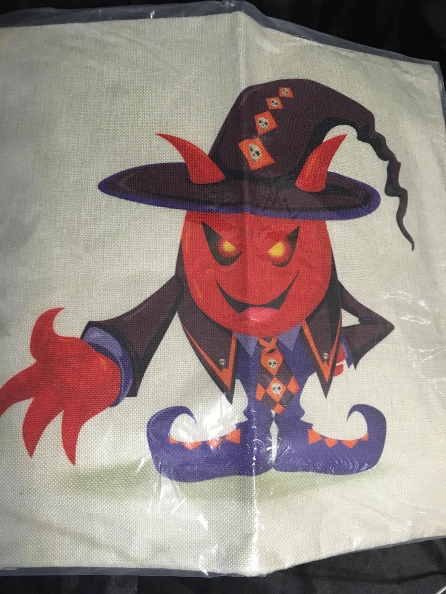 New 18x18 Hidden Zipper Cover | EstateSales.org