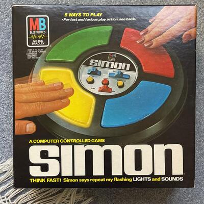#486U Vintage Simon Game - Collectible | EstateSales.org