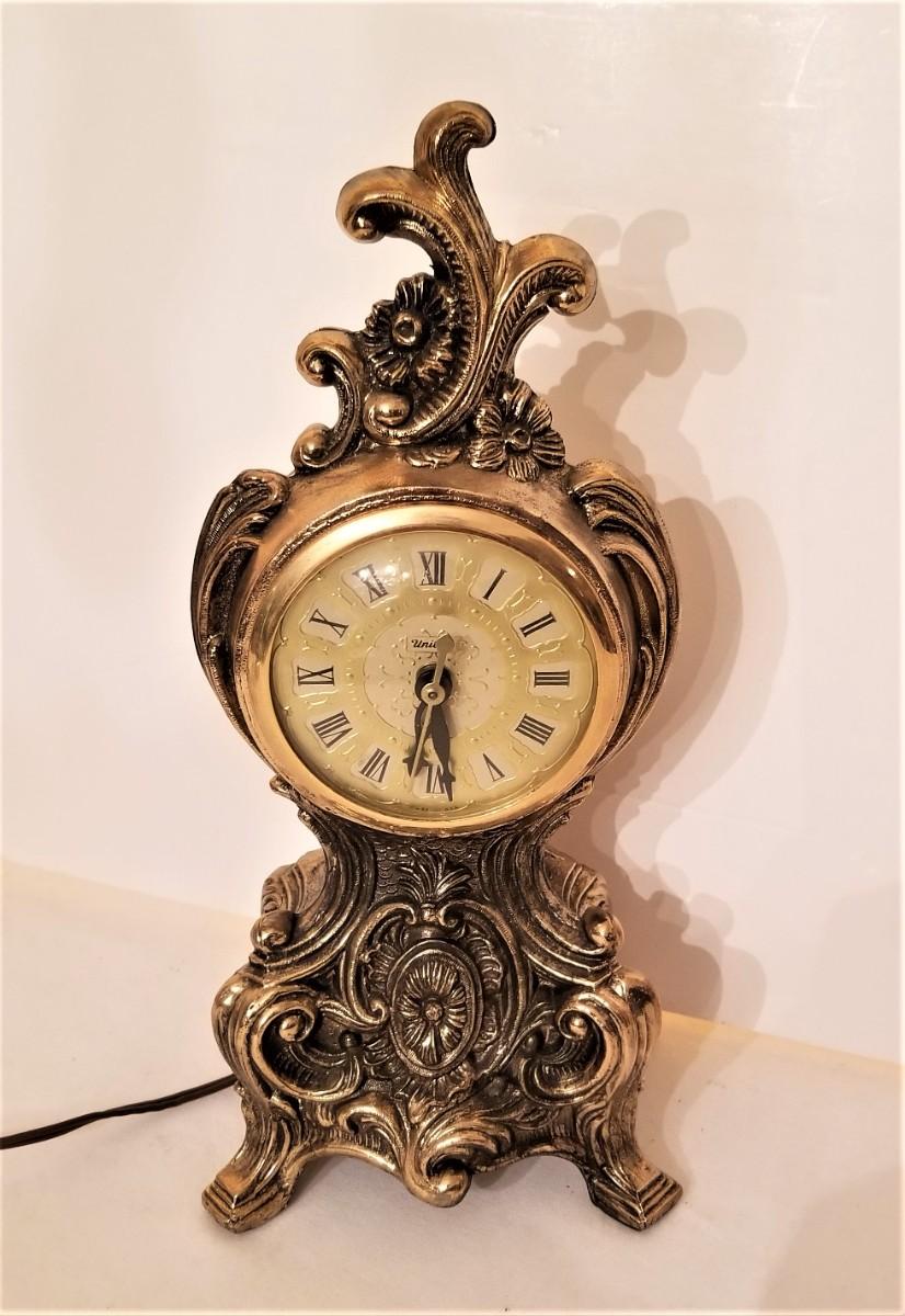 Lot #120 Vintage Electric Table Clock - Good working condition ...