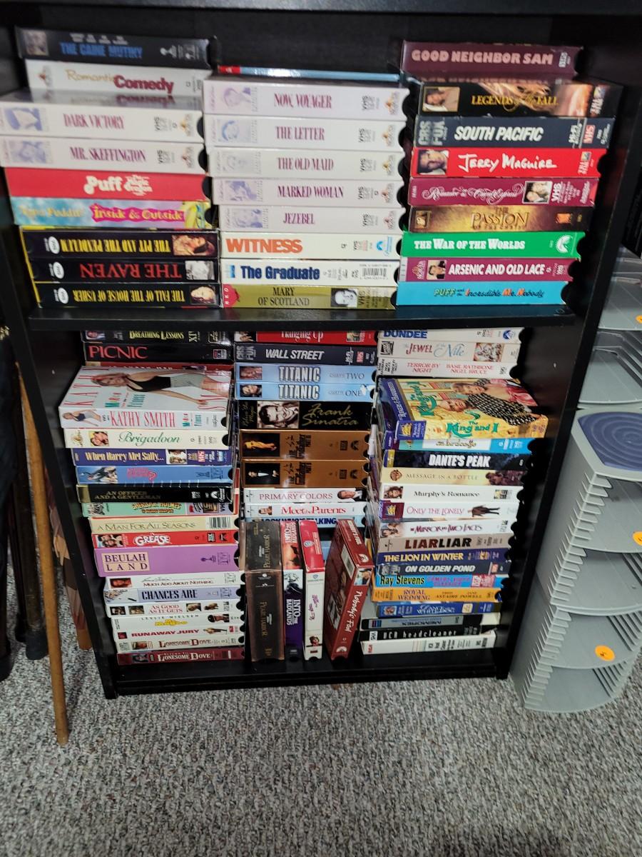 VHS Lot | EstateSales.org