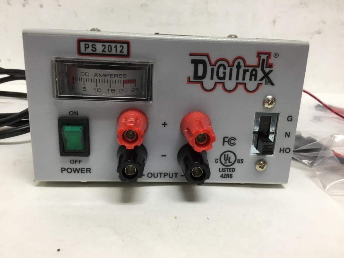 Digitrax Model Train Command Control Station Regulated Power Supply Box ...