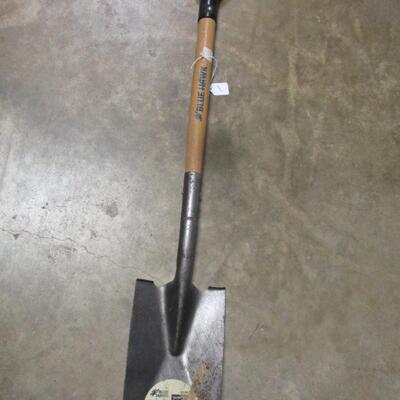 Blue Hawk Square Shovel | EstateSales.org
