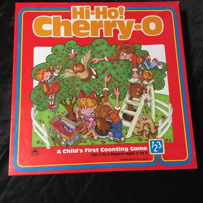 Hi ho cherry o game | EstateSales.org