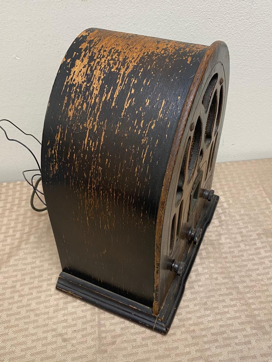 Vintage Simplex Radio Co. Table Sitting Cathedral Style Tube Radio ...