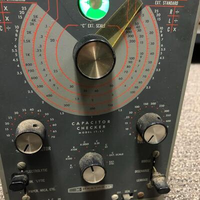 Vintage Heathkit Capacitor Checker Model IT-11 | EstateSales.org