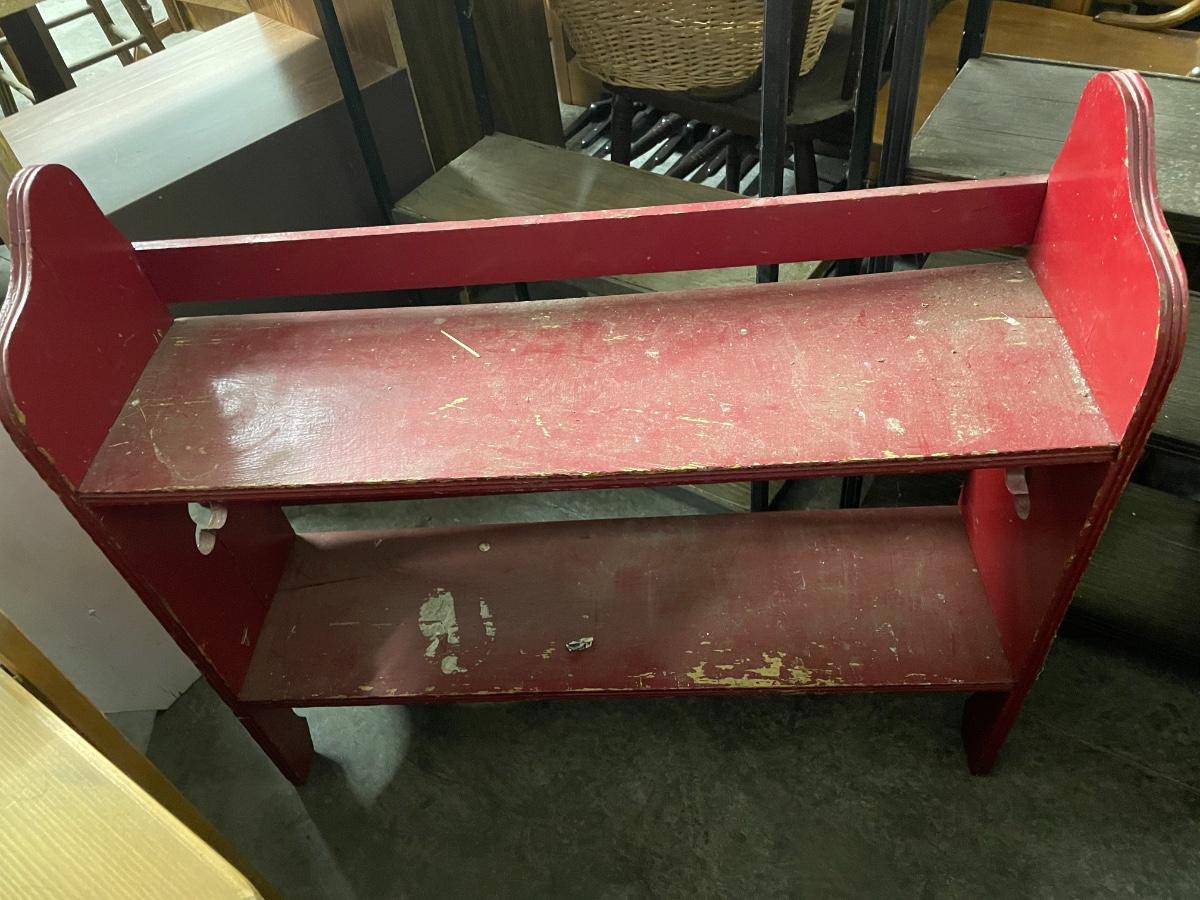 Red shelf | EstateSales.org