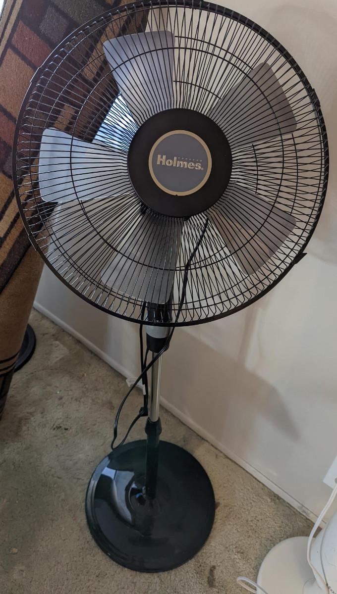 #30 Holmes stand fan #1 | EstateSales.org
