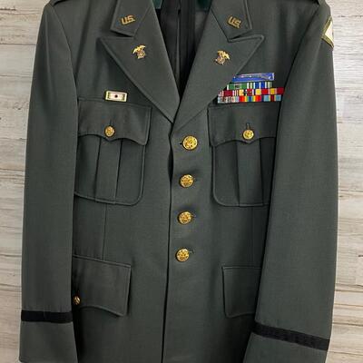 US ARMY Colonels Uniform Complete | EstateSales.org