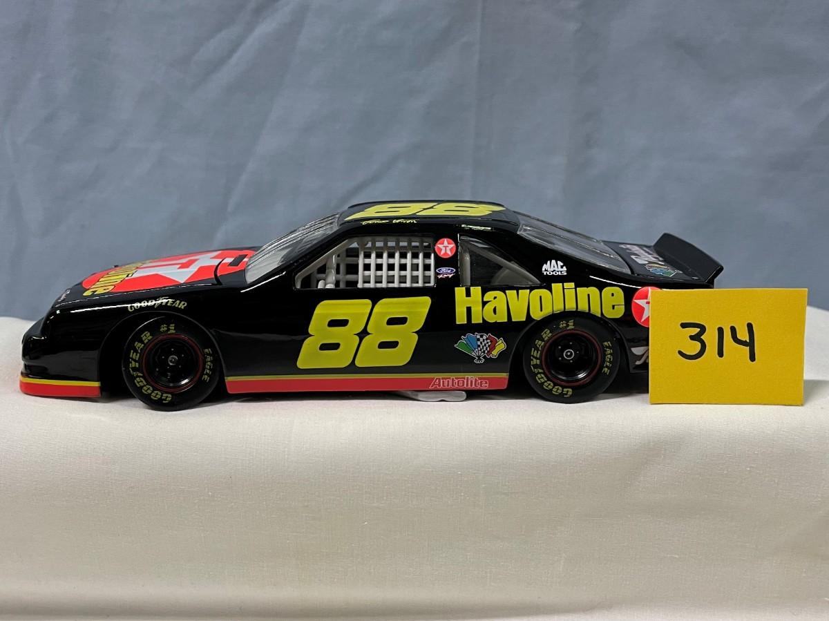 Item# 314 DIE CAST | EstateSales.org