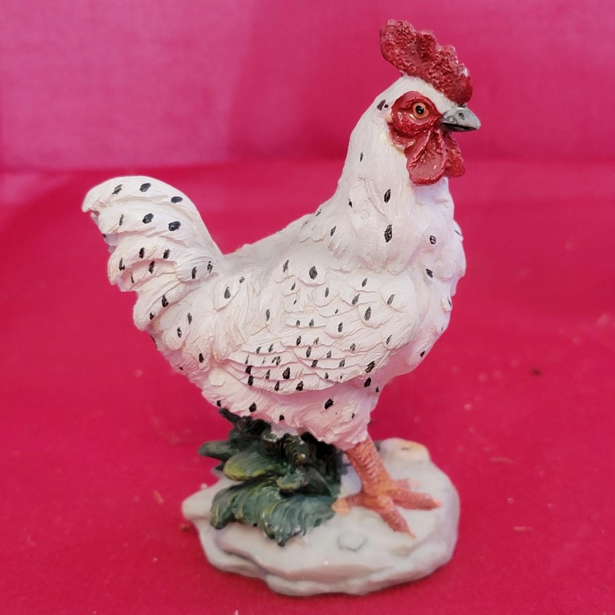 Small Chicken Figure | EstateSales.org