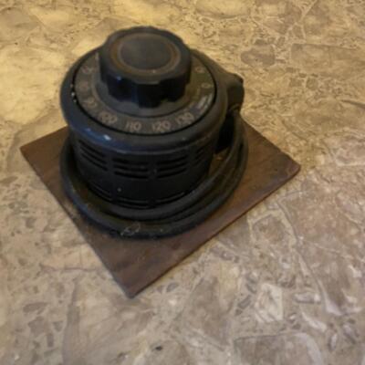 Variac Vintage Transformer (K-RG) | EstateSales.org