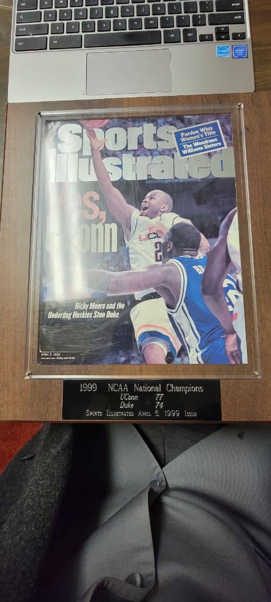 UConn, Sports Illustrated Championship Plaque | EstateSales.org