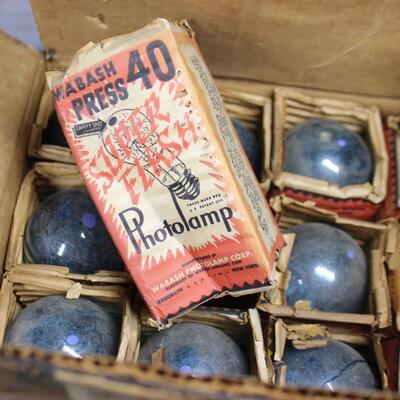 Large Lot of Vintage Camera Flash Bulbs, Photolamp, Kodak Brownie ...