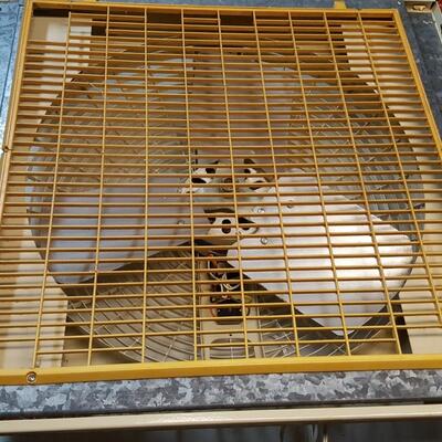 Patton Window Fan 2 way motor with box | EstateSales.org