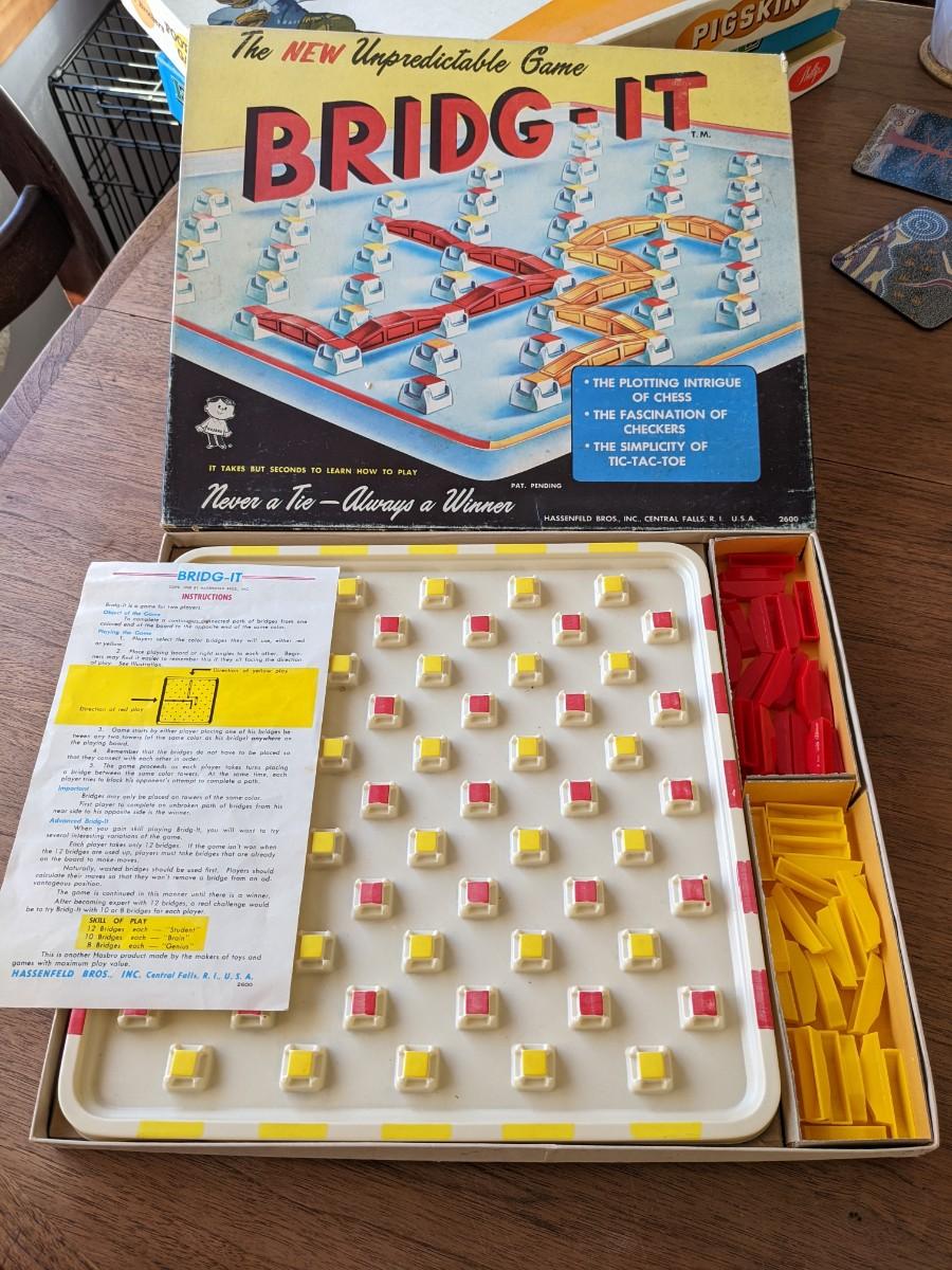Hassenfeld Bros. Bridg-It Board Game | EstateSales.org