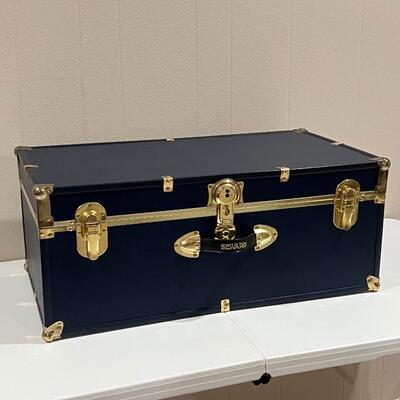 SEWARD ~ Deep Navy Blue Trunk | EstateSales.org