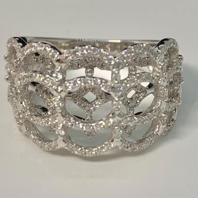 134: 7.5g 14K white gold MEDA Diamond Ring | EstateSales.org