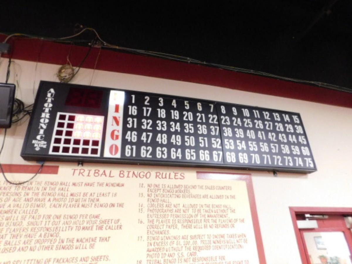 Bingo King Light Up Bingo Display Board 9.5' (SCF) | EstateSales.org