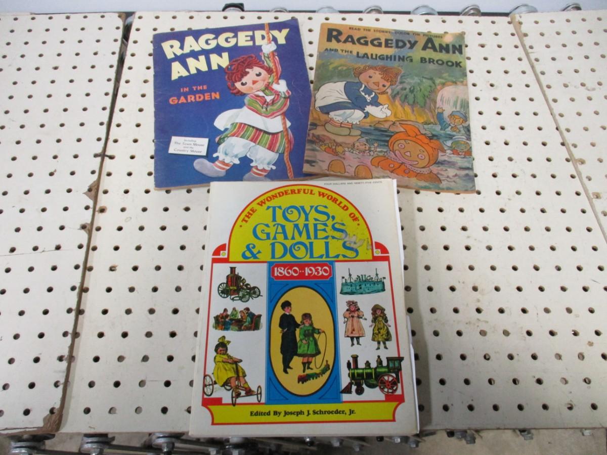 Raggedy Ann & Toys, Games & Dolls Books | EstateSales.org