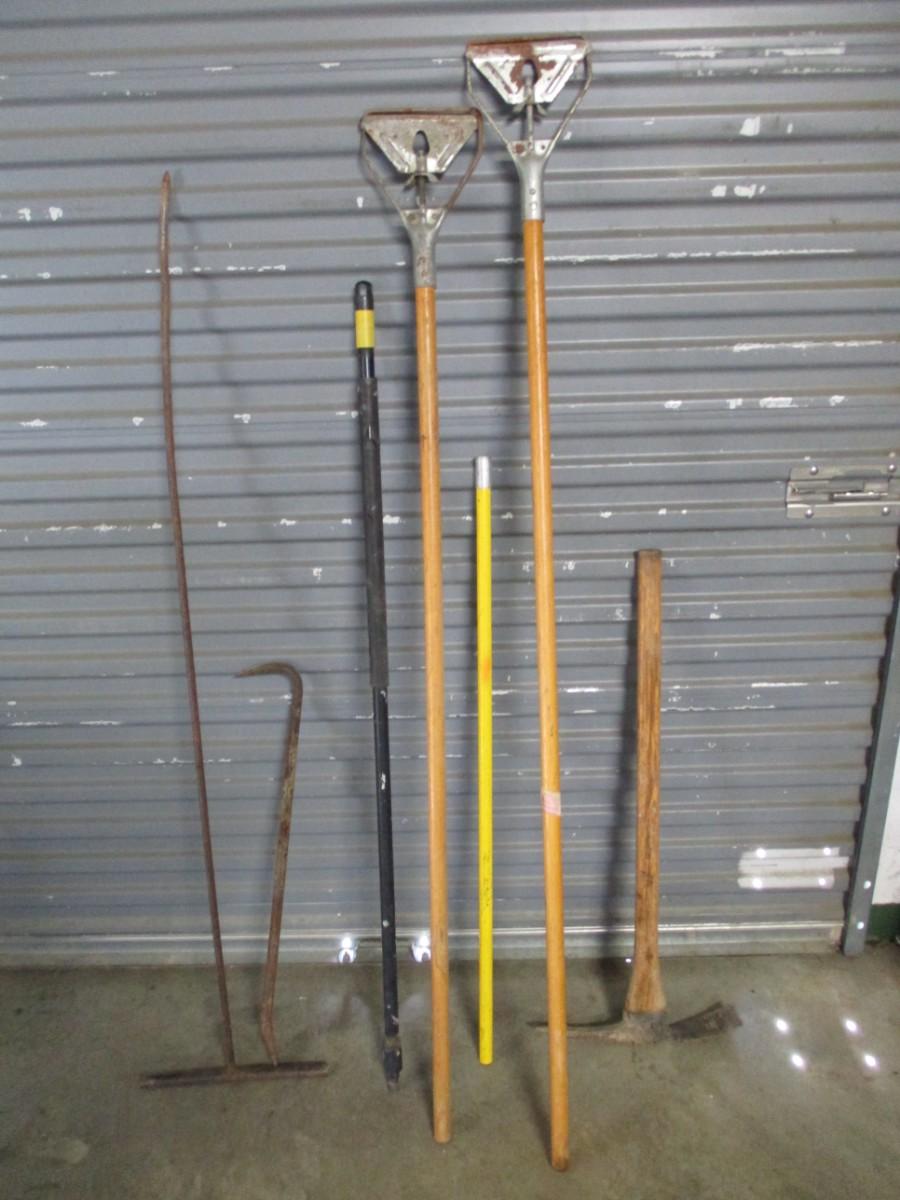 Various Hand Tools | EstateSales.org