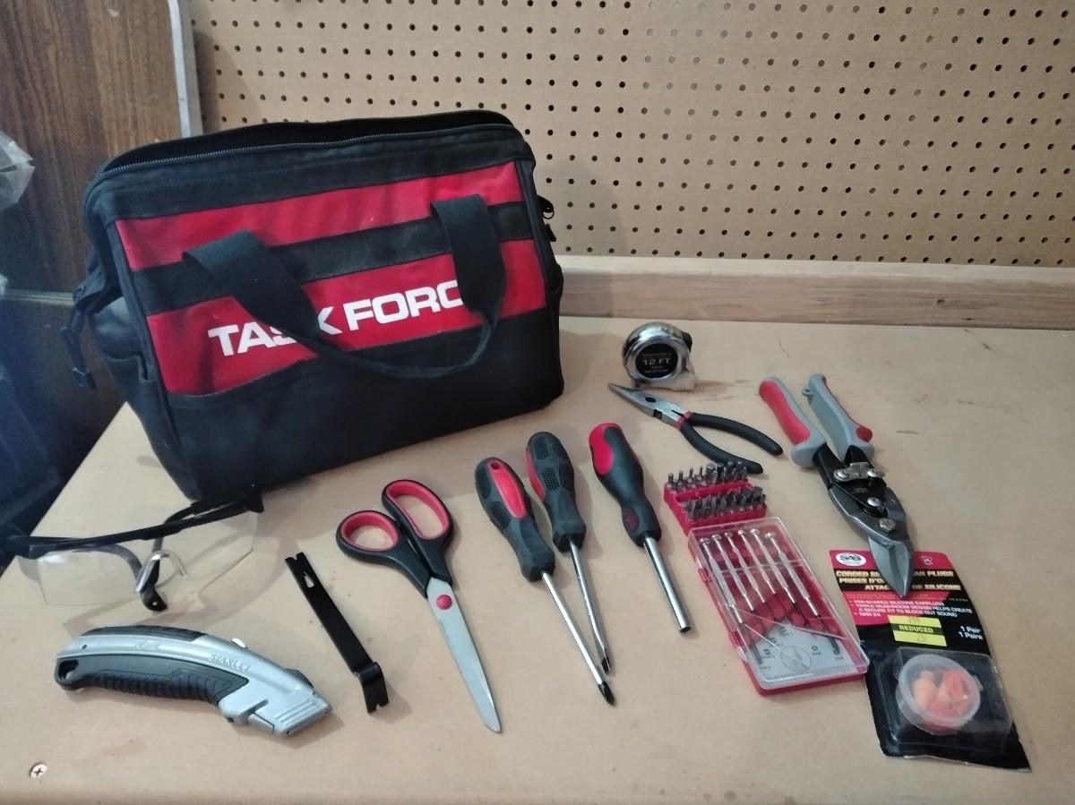 LOT 357 HAND TOOLS AND A TASK FORCE TOOL BAG | EstateSales.org