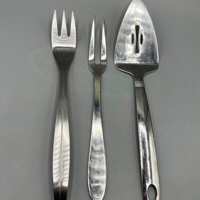 Lot of Crate & Barrel, Ikea, and Oneida Kitchen Bakeware Stainless ...